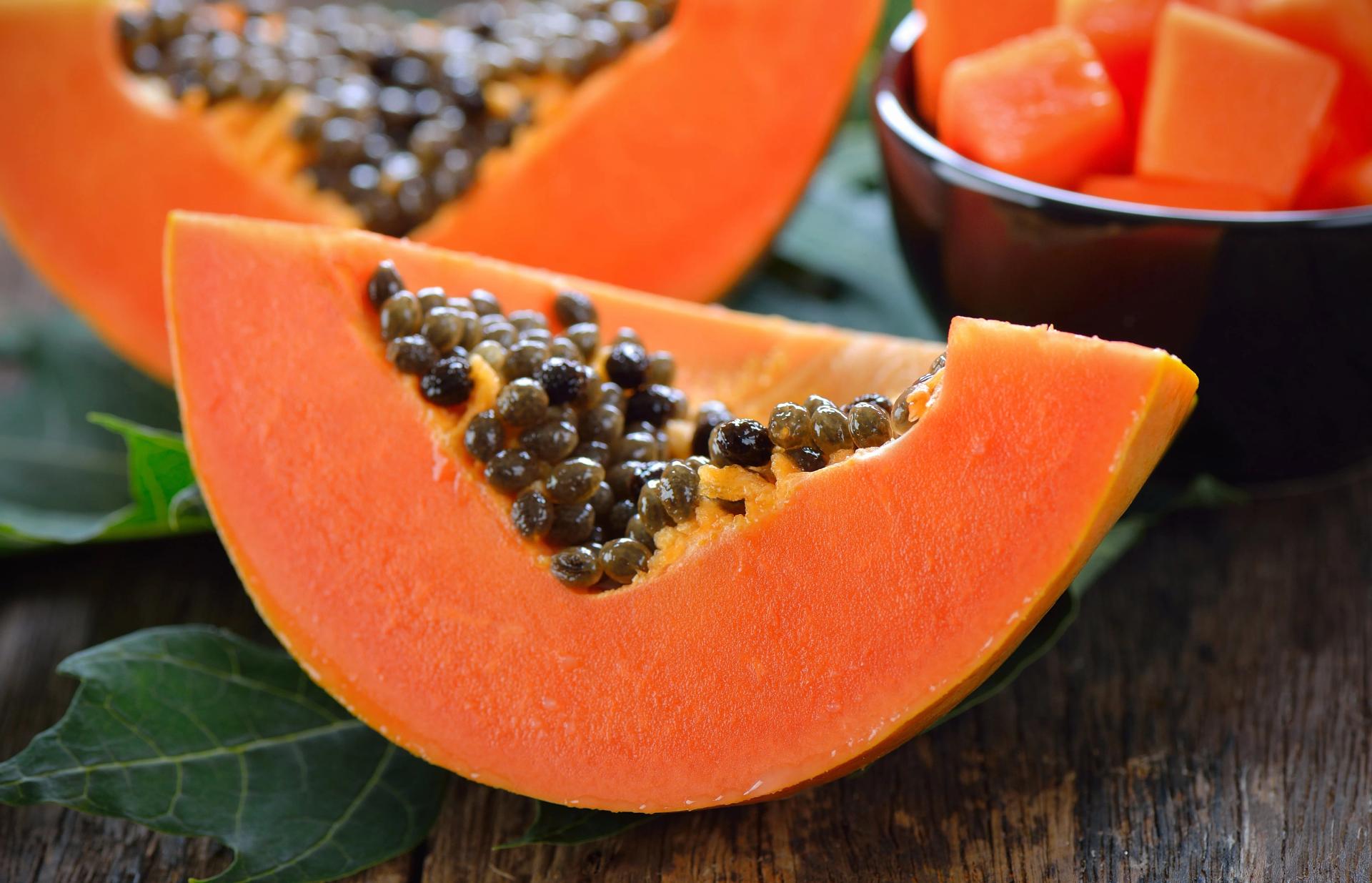 How to Grow Papaya from Seed: Plant Growing Tips for Fruit Trees
